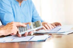 À partir de quel montant de retraite paye-t-on des impôts ? Les seuils expliqués - Faire.fr